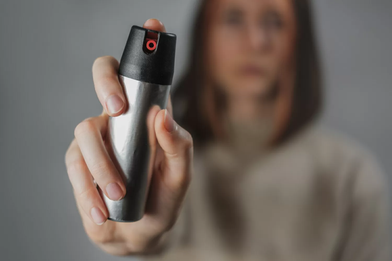 Maak kennis met DNA Spray: het legale alternatief op pepperspray | Hop.nl
