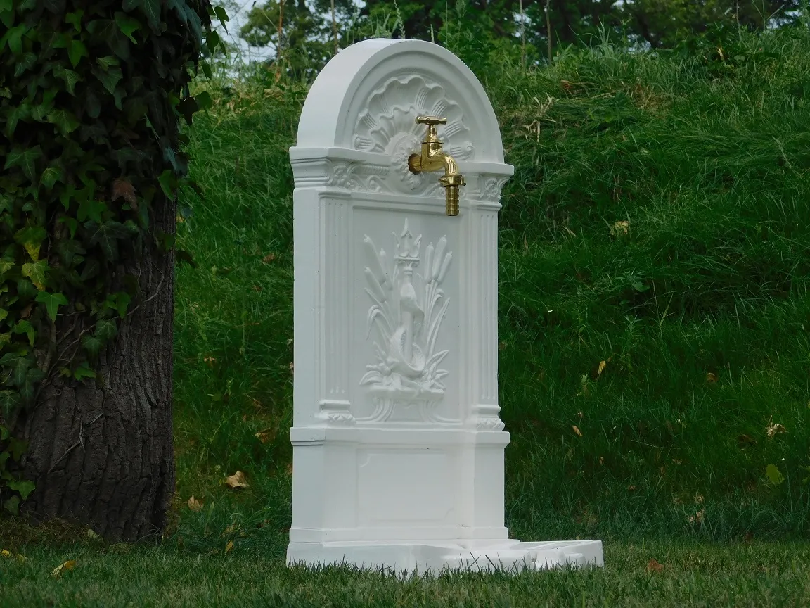 Freistehender Springbrunnen, Aluminium, weiß, schwere Ausführung