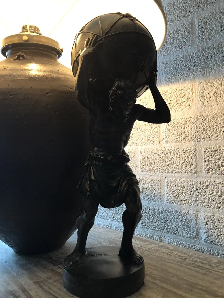 Statue Atlas, ein Riese, Griechischen Mythologie das Universum