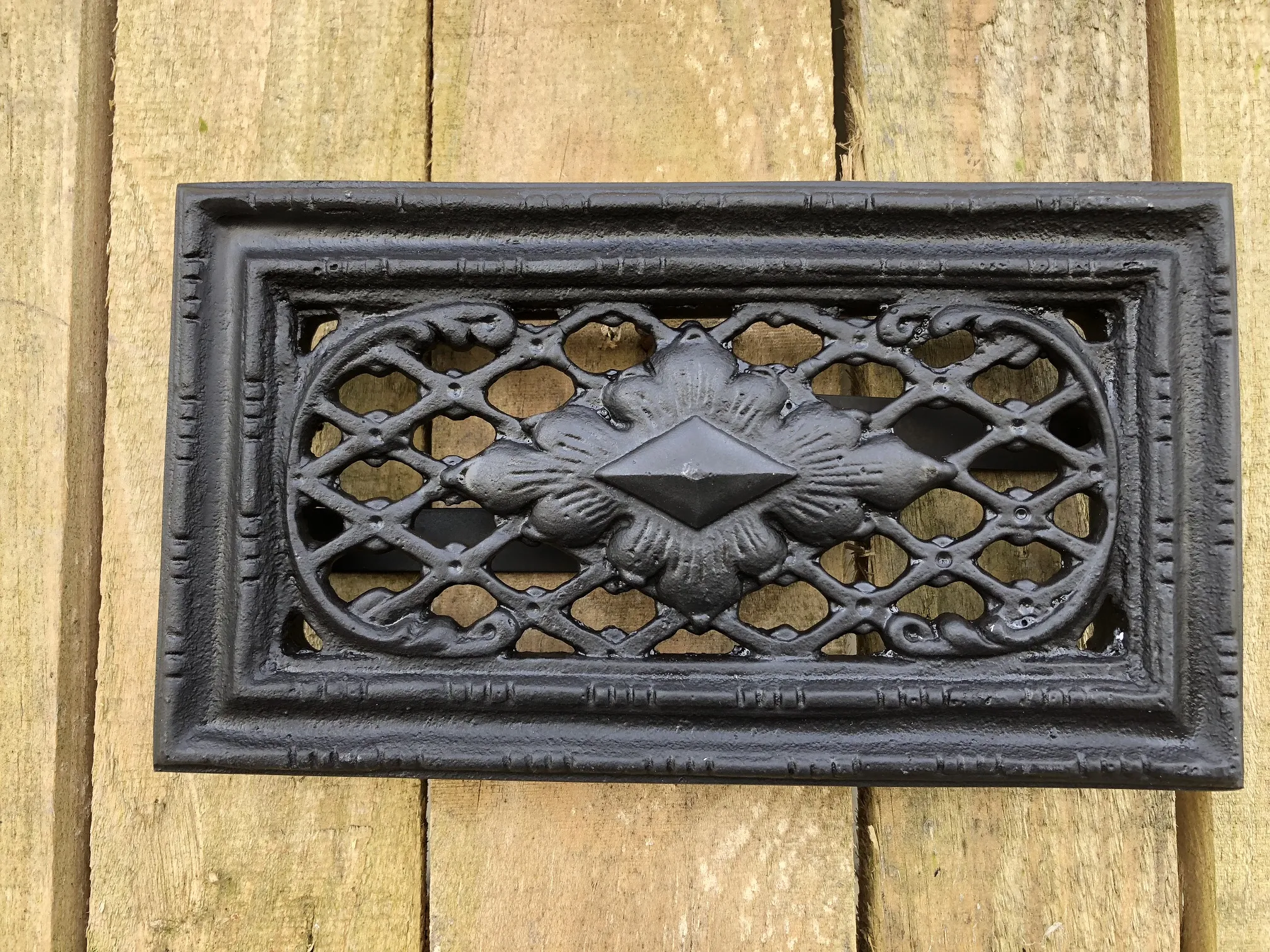 Buddha - Indonesischer Kopf - Polystone Statue - Betongrau