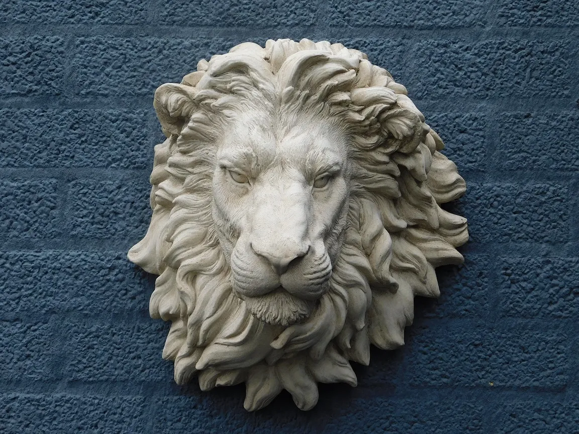 Leeuwenkop - polystone - 48 cm - wit - gedetailleerd