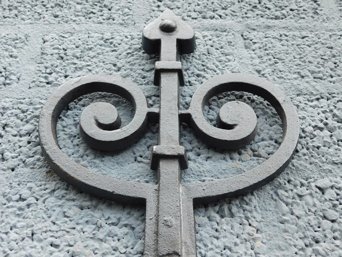 Zwarte anker - muuranker van gietijzer - 50 cm - historisch