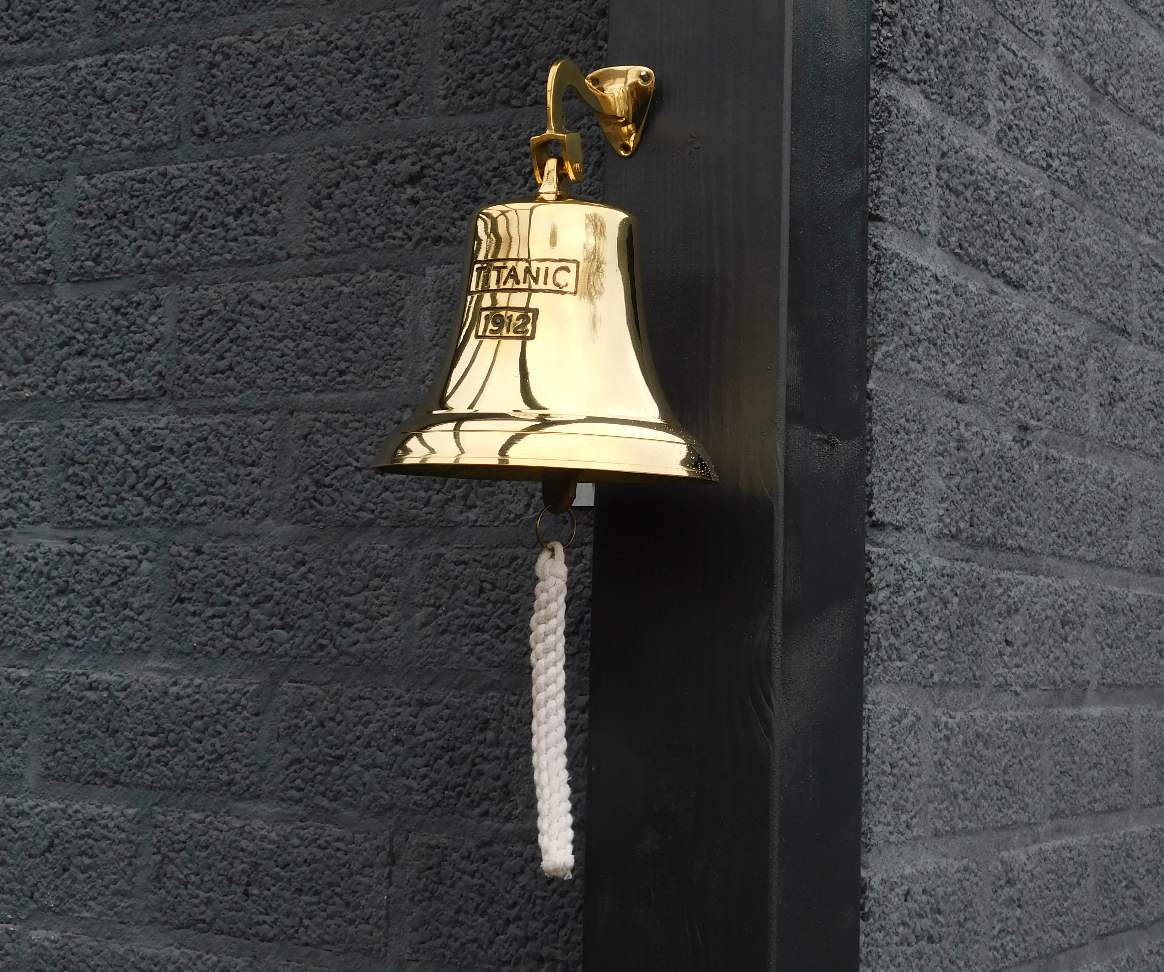Bel 'Titanic 1912' met touw, messing - Houseandgarden.shop - dé webshop ...