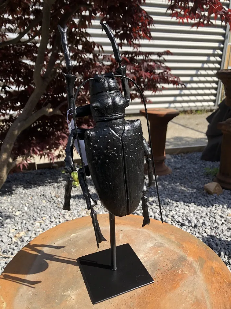 Kever polystone black op metalen stand - Houseandgarden.shop - dé ...